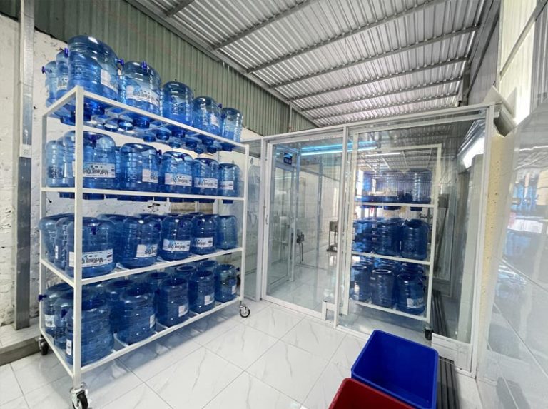 Nơi mua vỏ bình nước 20l giá sỉ cho cơ sở sản xuất nước đóng bình